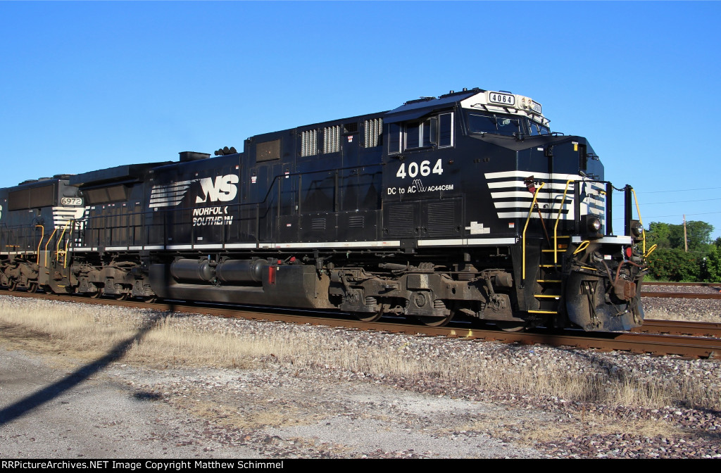 NS 4064
